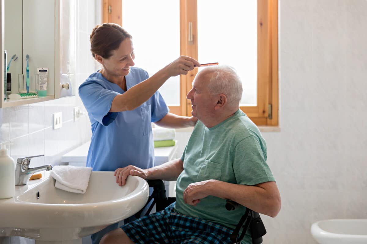 Fecal Incontinence and Pressure Injuries | ENEMEEZ®